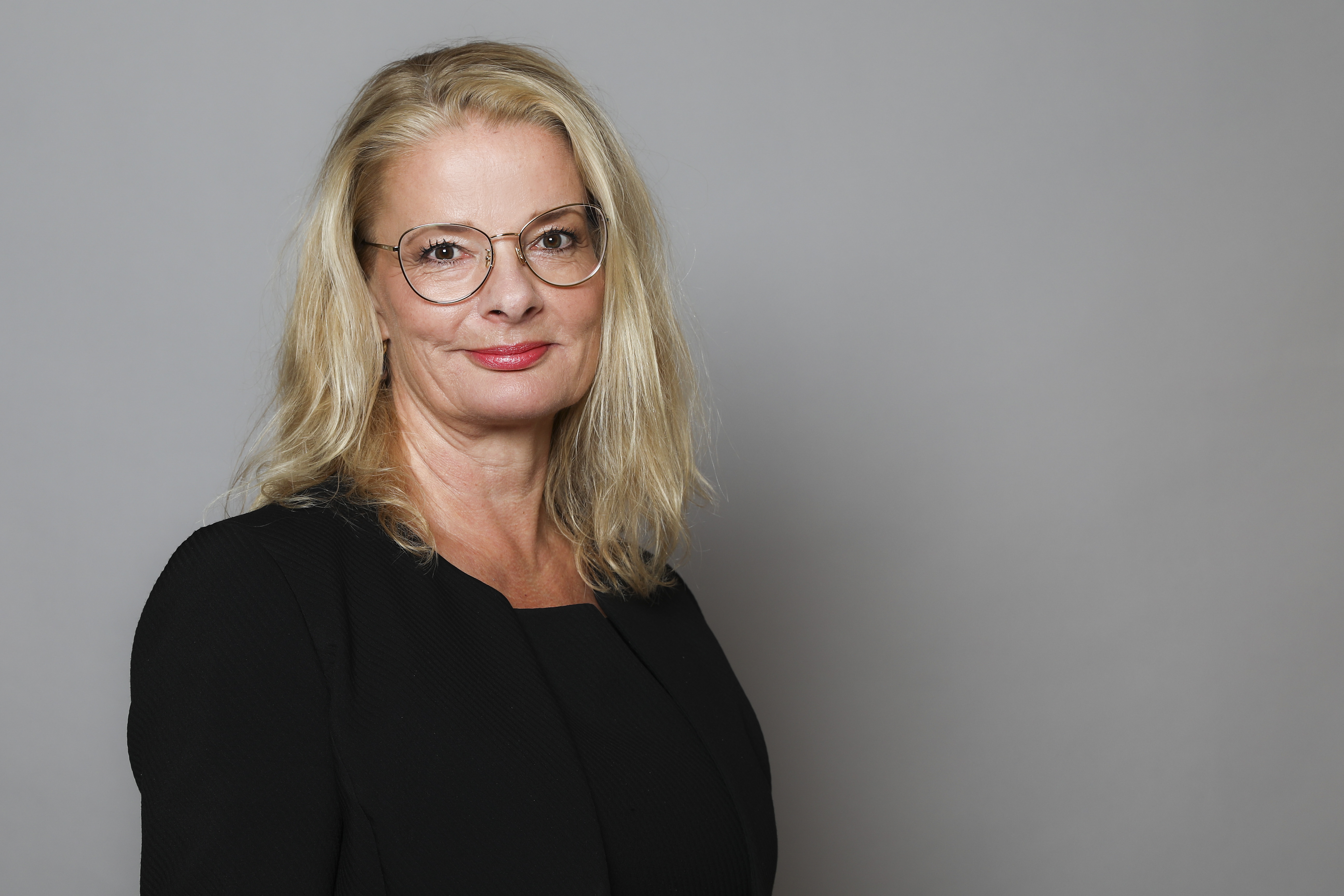 CV Lotta Edholm - Regeringen.se