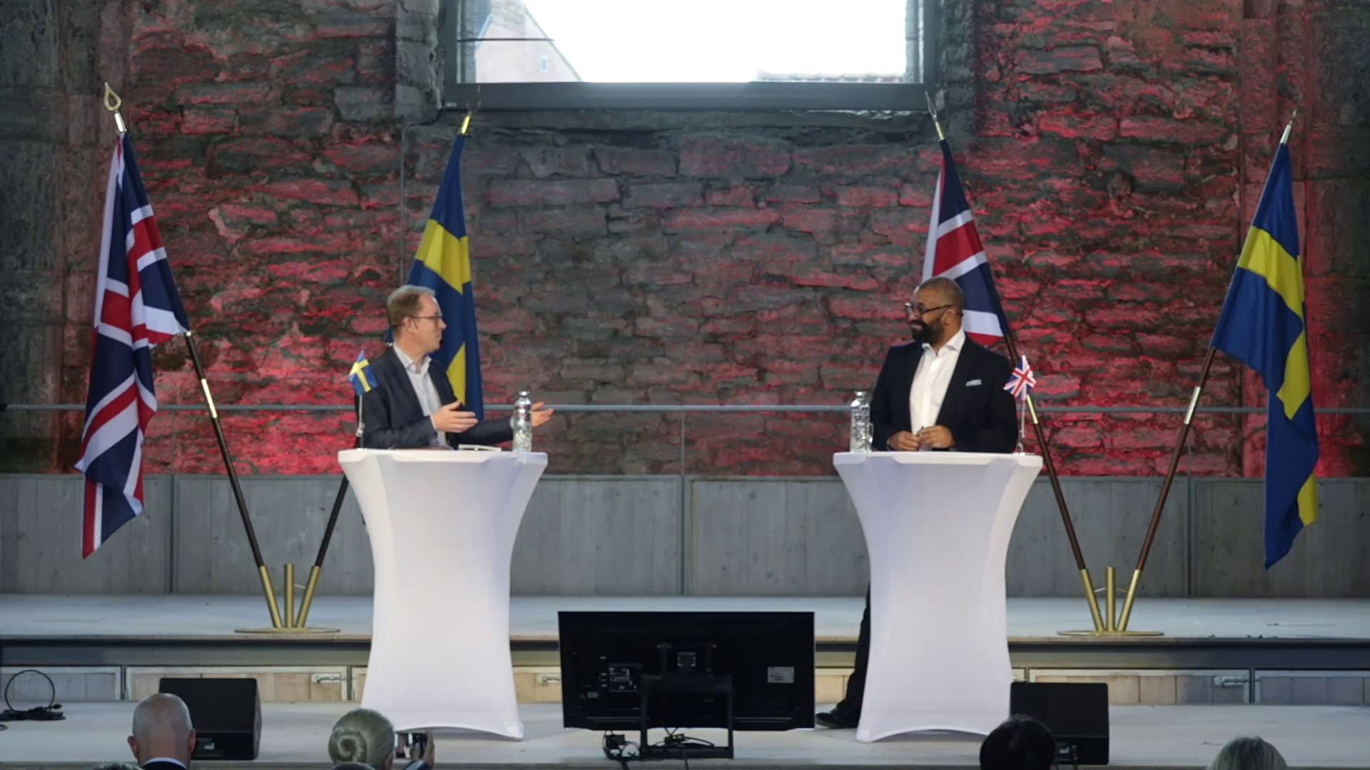 Pressträff med utrikesminister Tobias Billström och Storbritanniens ...